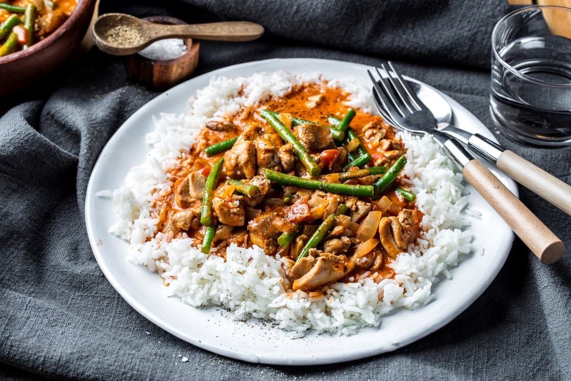 Butter chicken med basmatiris - Oppskrift - Godtlevert